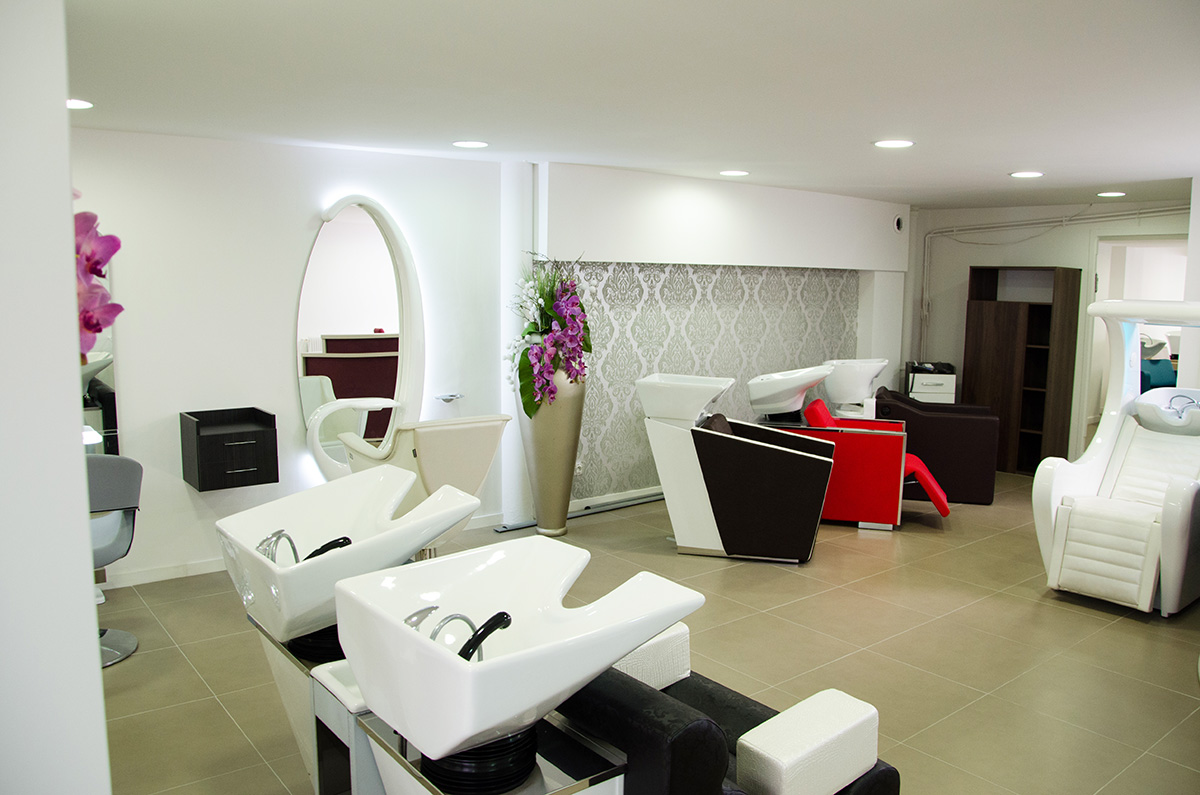 Notre Showroom de mobilier de coiffure de 150m² en exposition à Lyon ...